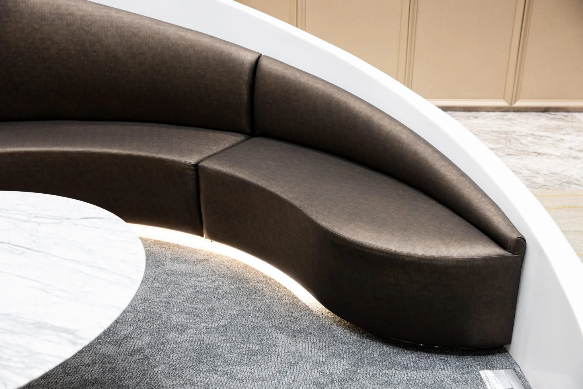 7 เทคนิคตกแต่งบ้านให้น่าอยู่แบบสไตล์ Luxury Living สำหรับปี 2022 - Muller Design Solution